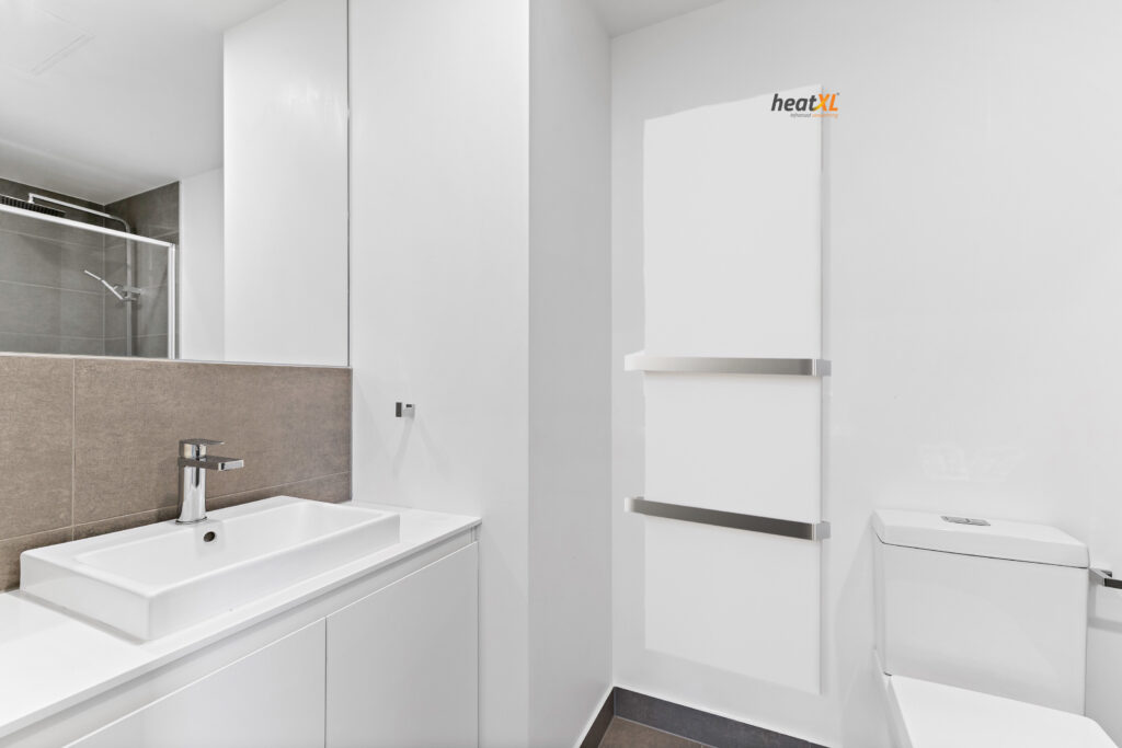 Infrarood verwarmingspaneel badkamer | Infraroodpaneel.nl